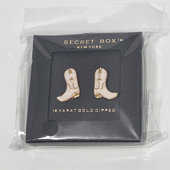 Secret Box | Jewelry | Secret Box New York Cowgirl Boot Earrings Gold ...